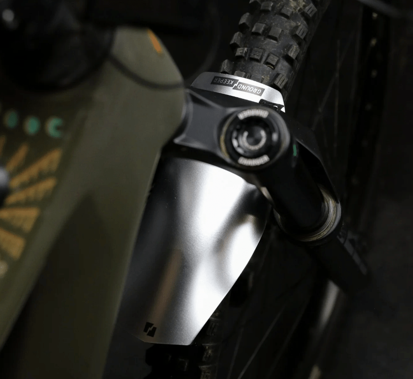 Ground Keeper Metallic Silver Fender - Luster – The Lost Co.
